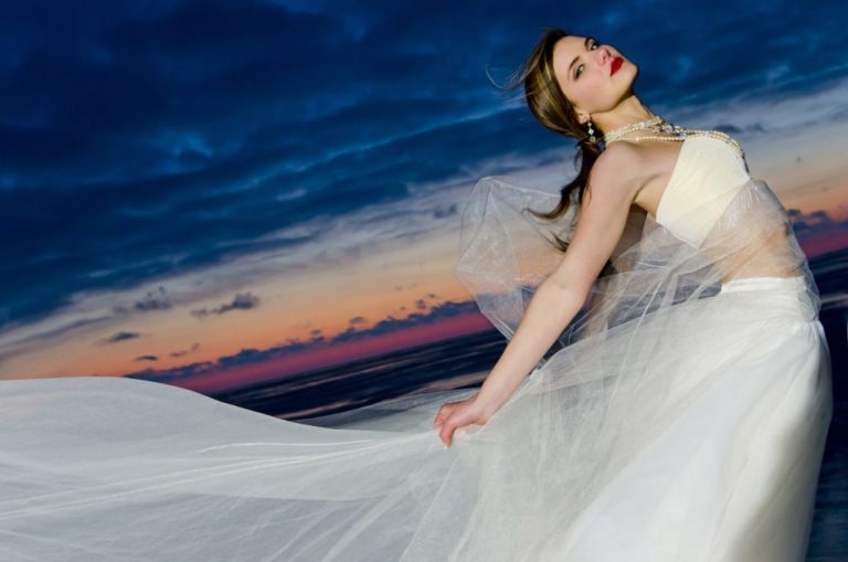 WDIV-TV Local 4 news in Detroit anchors Evrod Cassimy and Ben Bailey ...